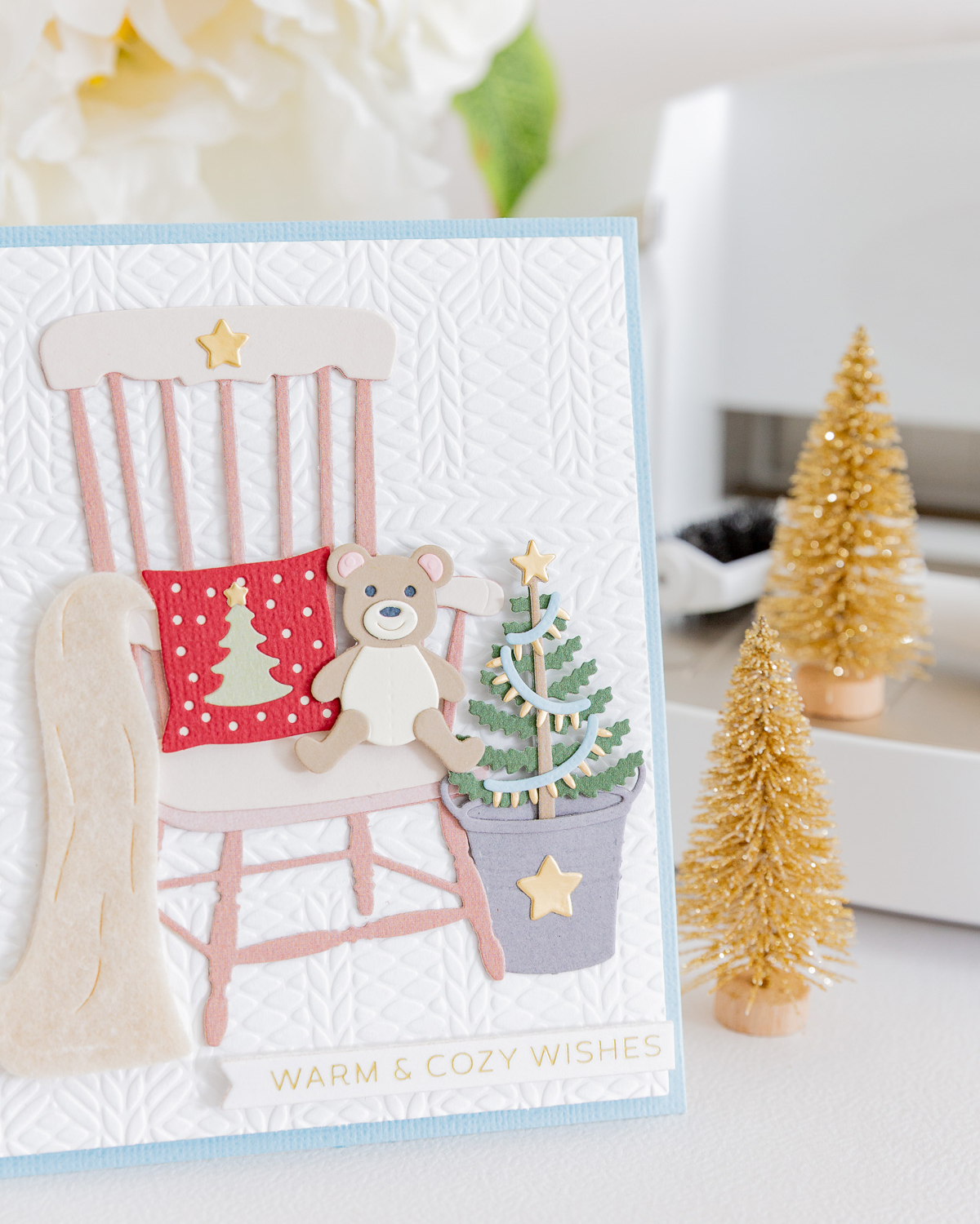 Warm & Cozy Christmas Wishes Card with Spellbinders - Guía De Manualidades